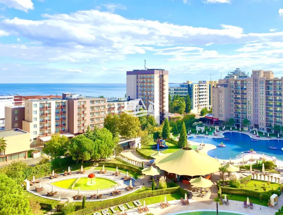 Prostorný 1+kk, jen 70 metrů od pláže, Unikátní 5* resortový komplex ...